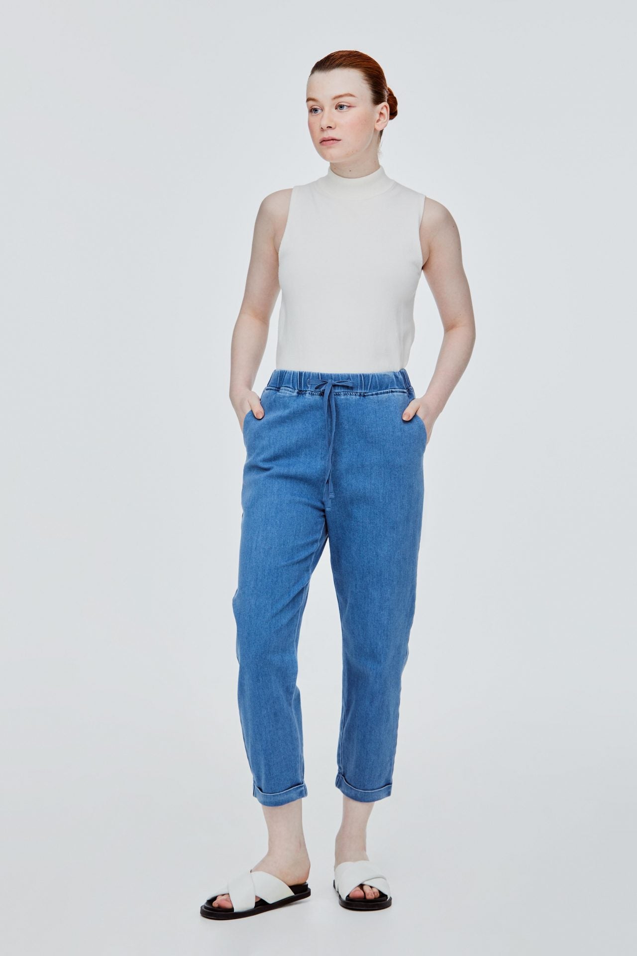 Tapered Cut Elasticated Drawstring Denim – iORA Malaysia