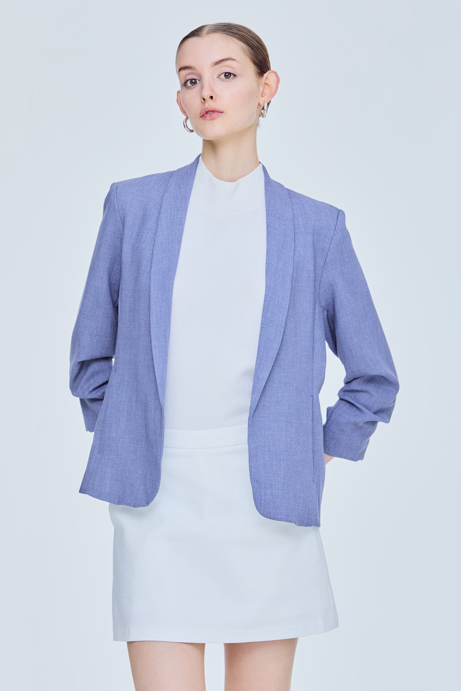 Scrunchy Sleeves Blazer – iORA Malaysia