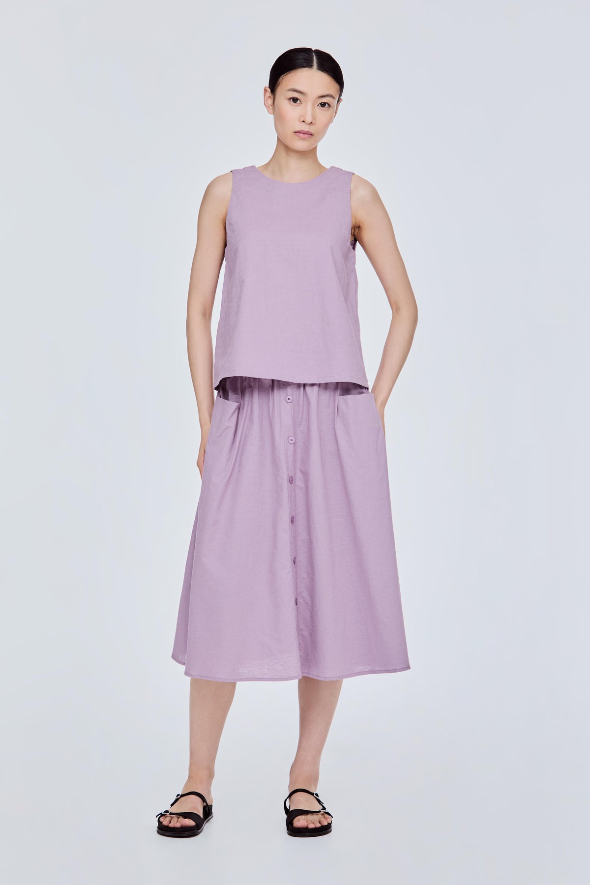 Basic Sleeveless Top – iORA Malaysia