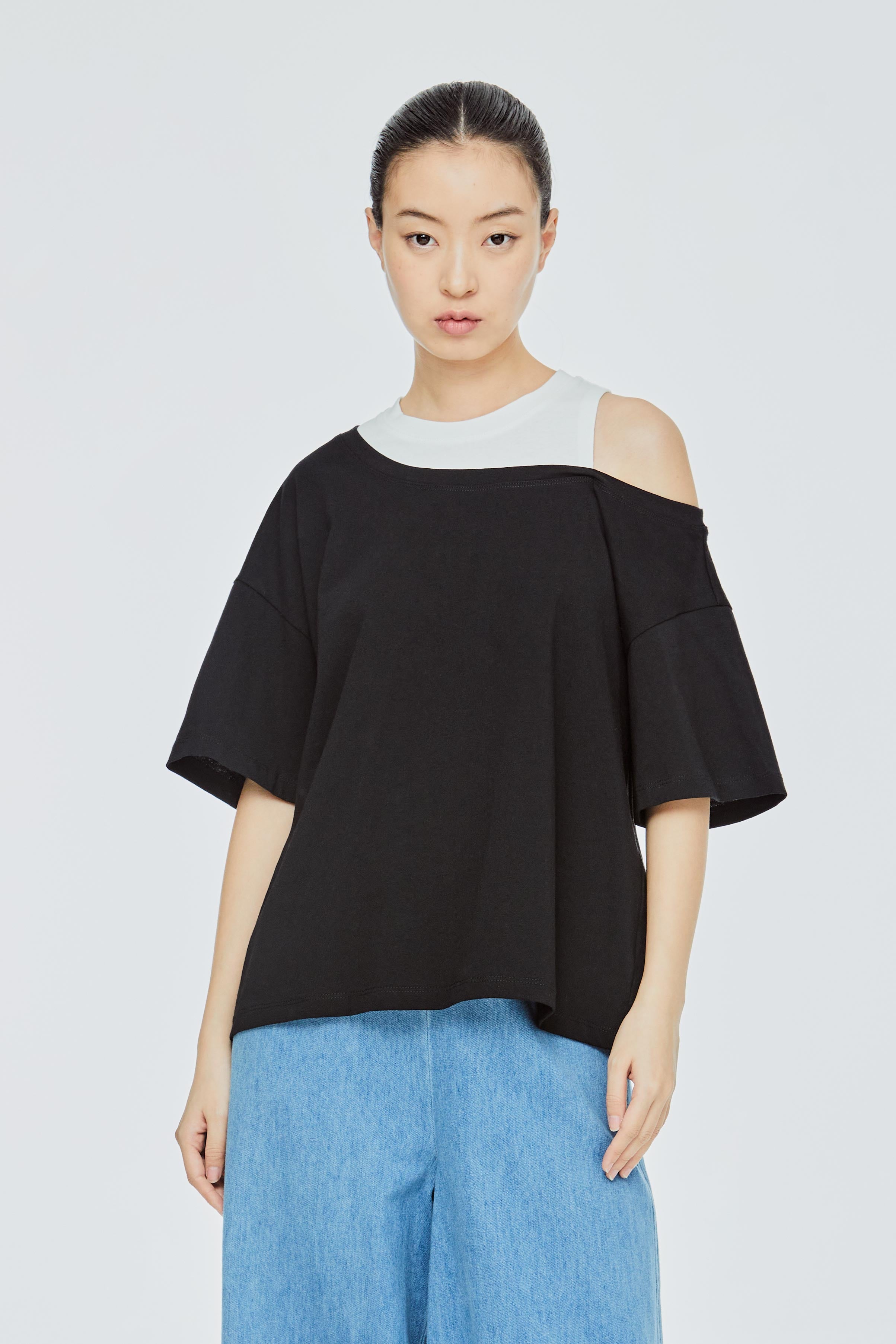 Oversized One Side Off Shoulder Tee – iORA Malaysia