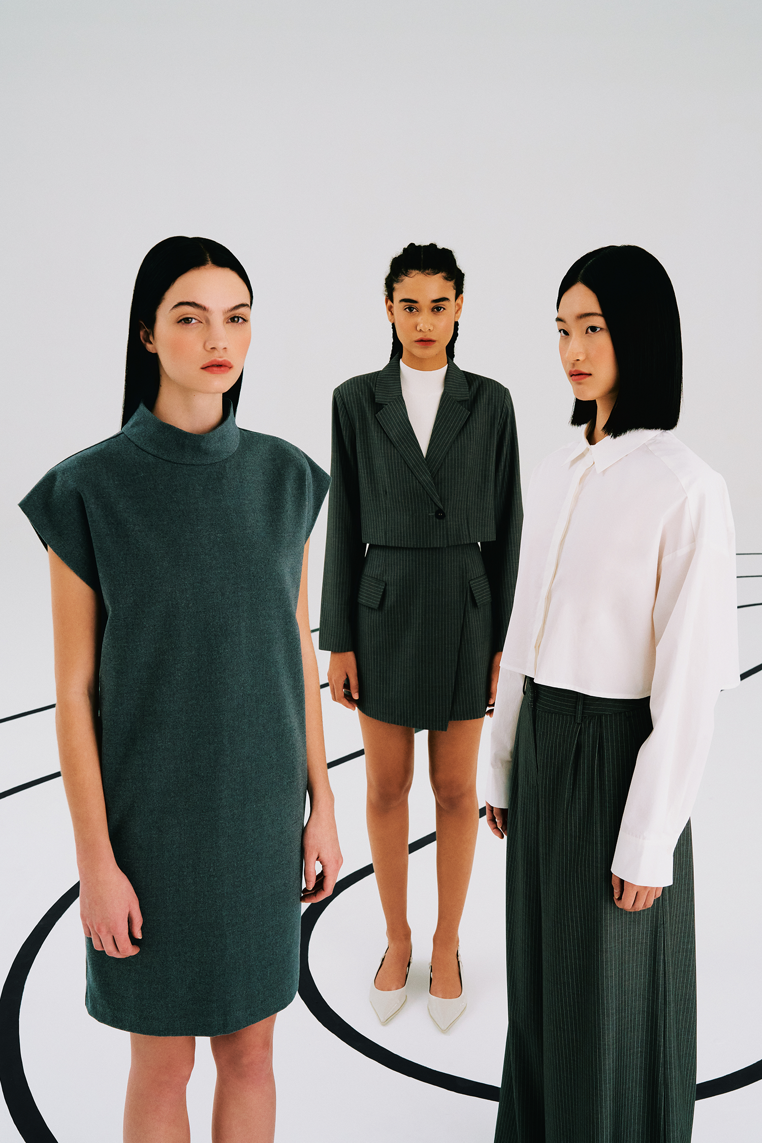 Cropped Pinstripe Blazer – iORA Malaysia