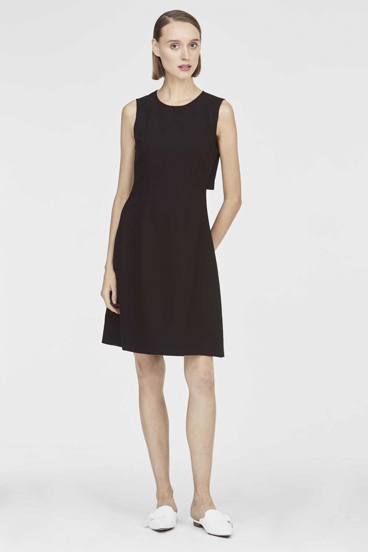 Parting-Off Back Detailed Dress – iORA Malaysia