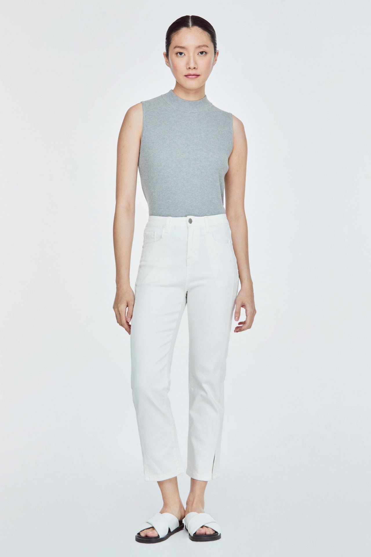 Tappered Slit Hem Jeans – iORA Malaysia