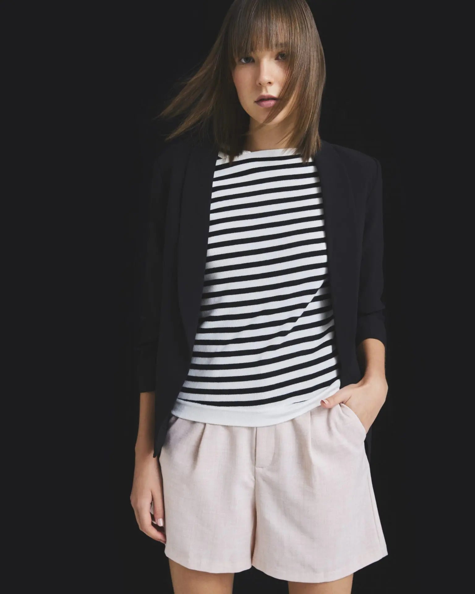 Scrunchy Sleeves Blazer – iORA Malaysia